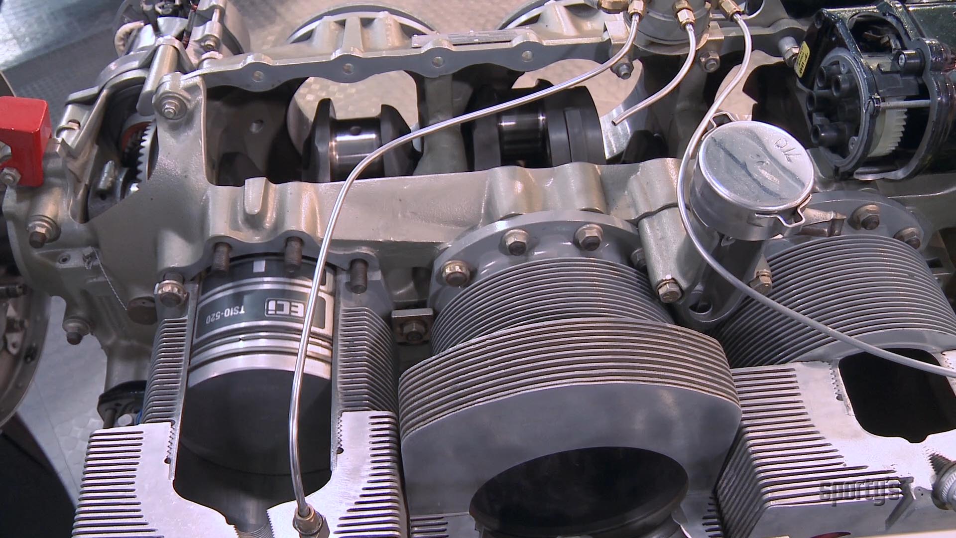 Video Tip: Aircraft engine operating tips : Flight Training Central