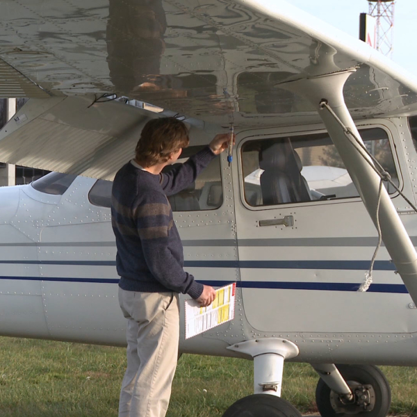 Video Tip: Cessna 172 exterior preflight : Flight Training Central