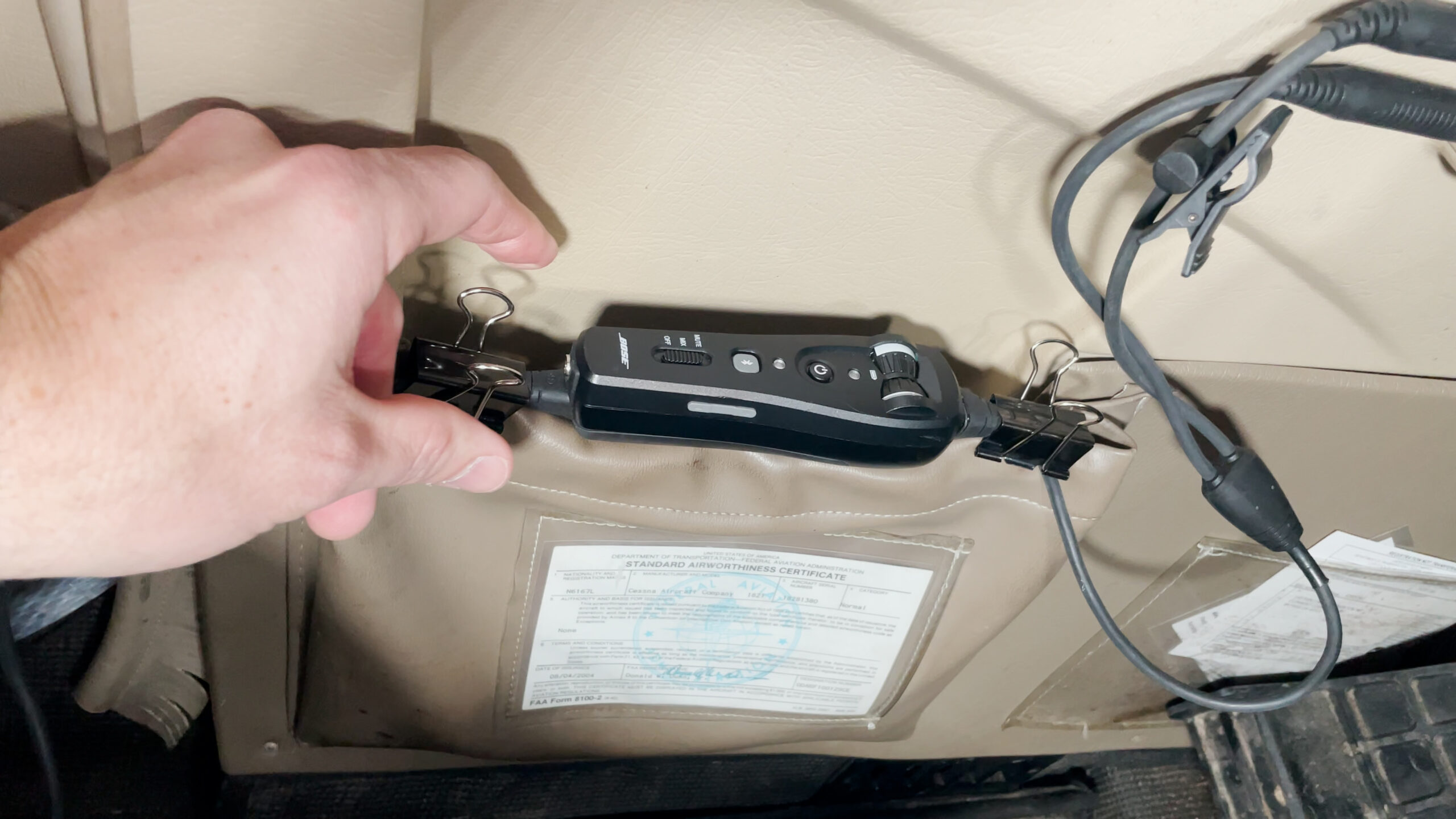 5 hacks for cockpit organization : Flight Training Central